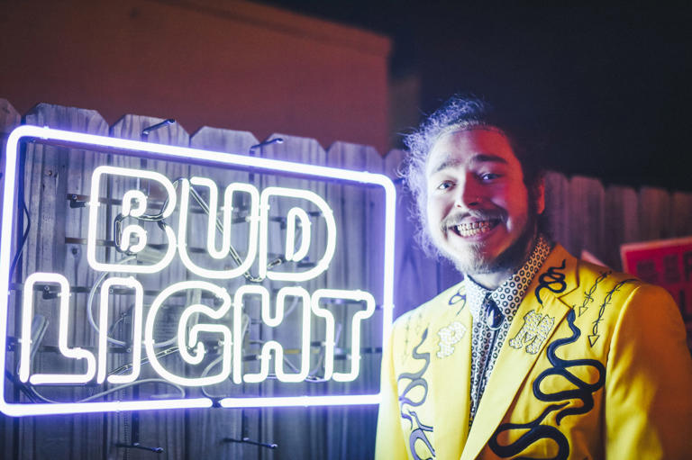Post Malone calls out $14 beer prices at Super Bowl event