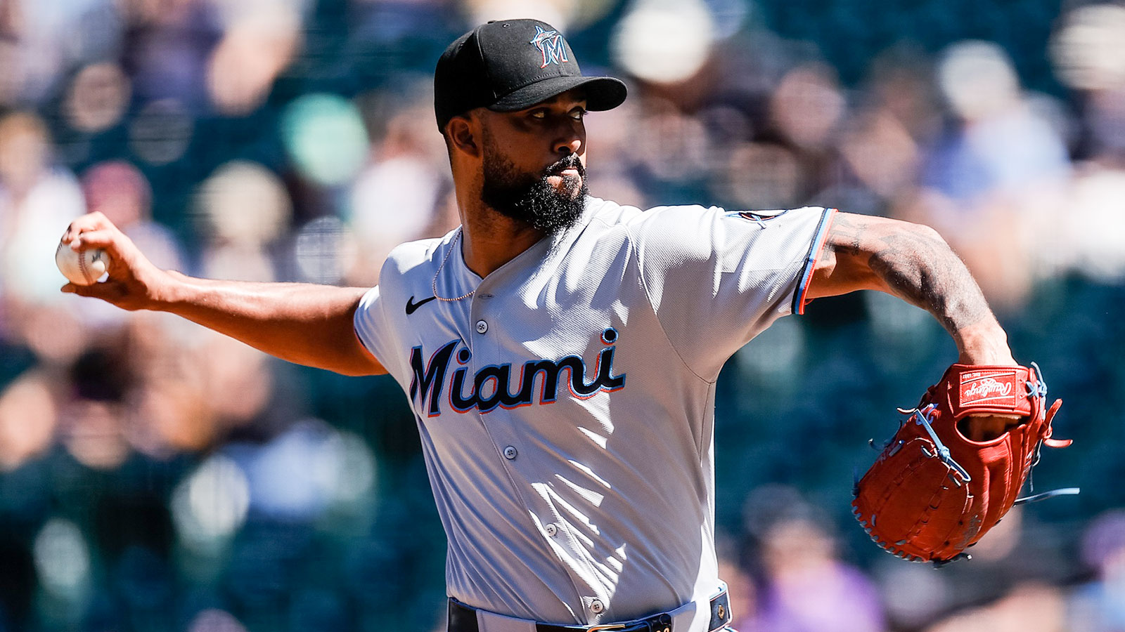 Marlins drop new teal throwback jersey