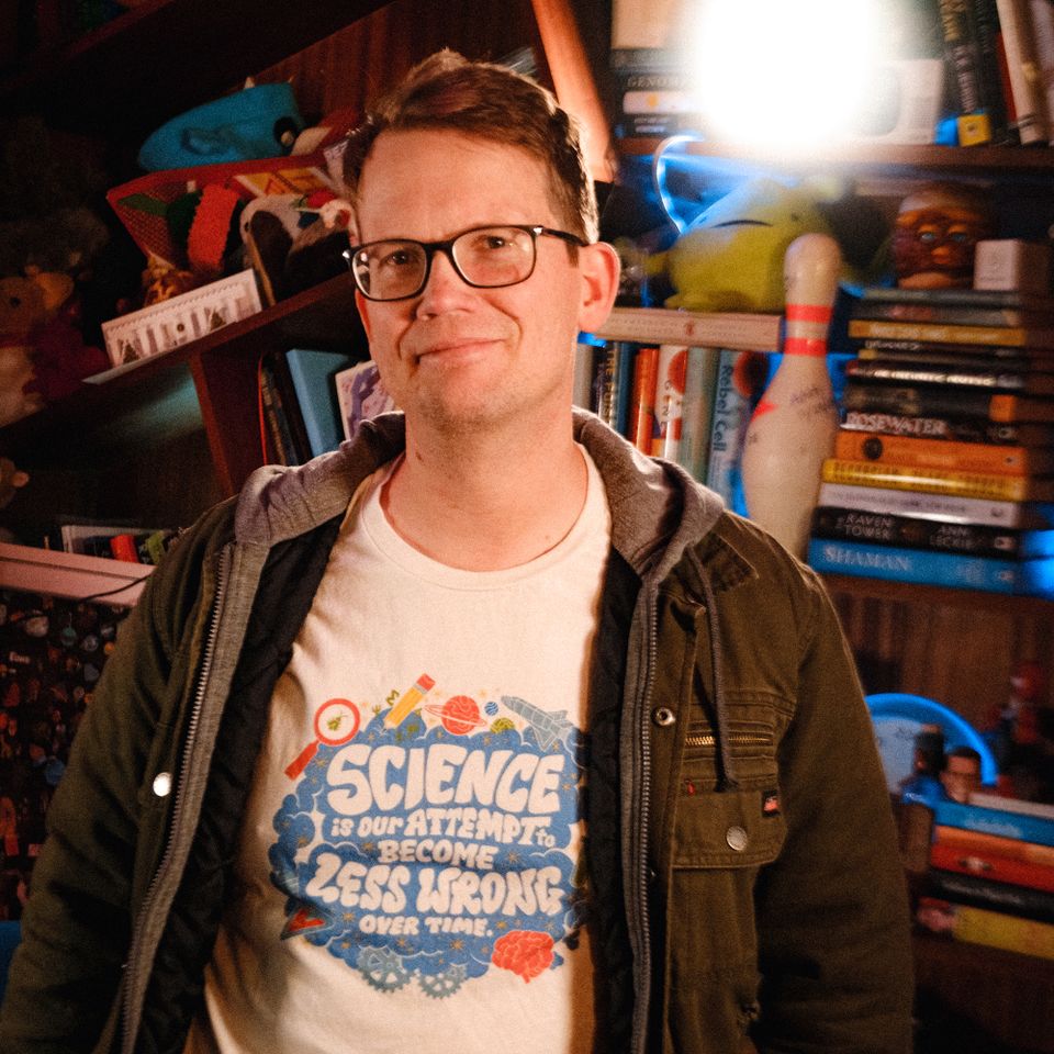 Hank Green says knowing his 'Crash Course' videos helped millions of ...