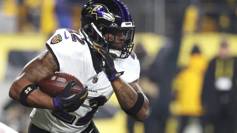 Ravens get a Derrick Henry injury scare