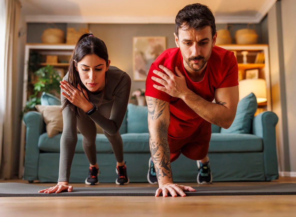 I'm a trainer and here are 6 bodyweight morning exercises to address ...