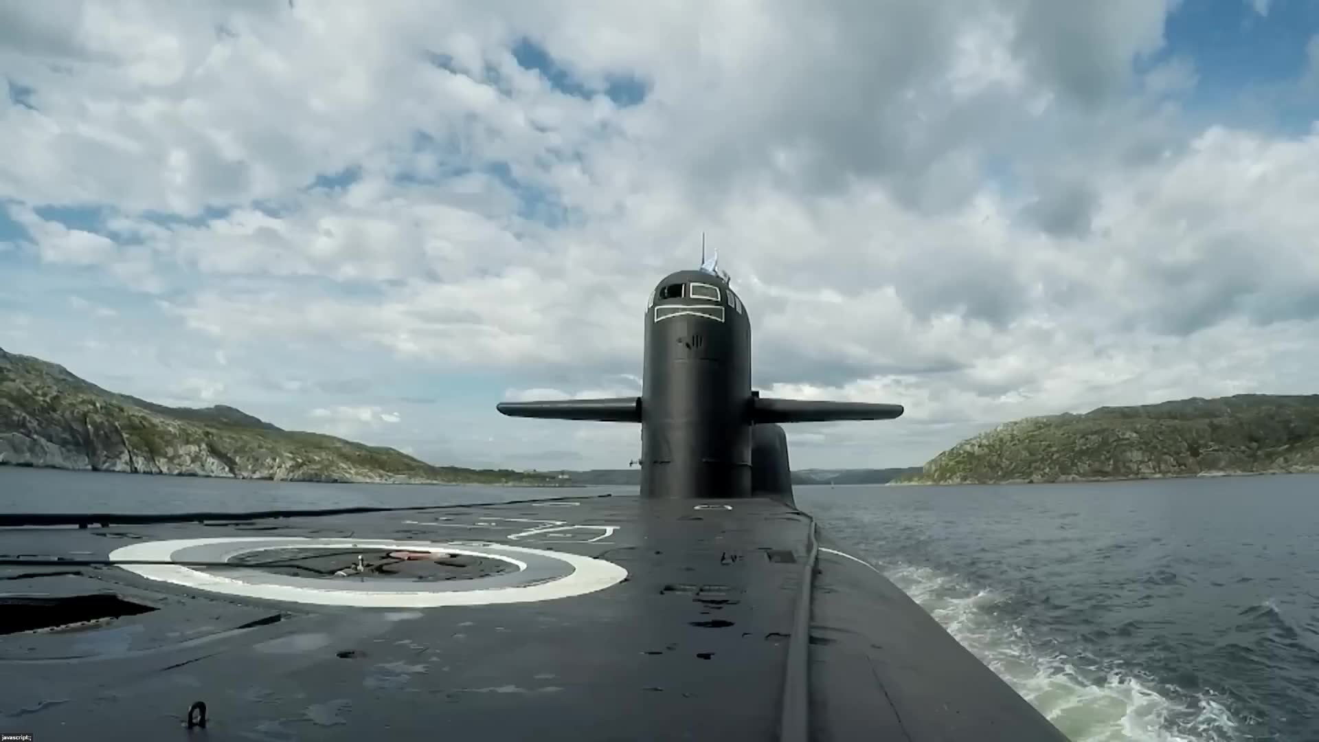 Russian attack submarine shadows American carrier group