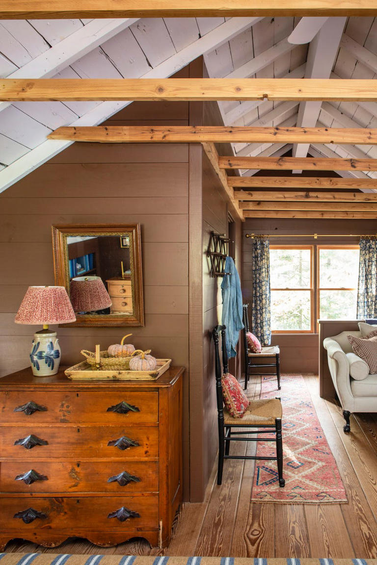 The calming bedroom paint colors designers love for 2026