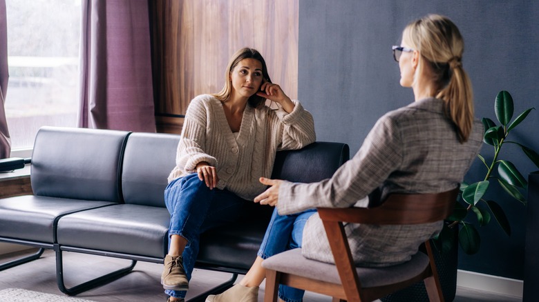 11 boundaries to set in your life in order to maintain a healthy balance