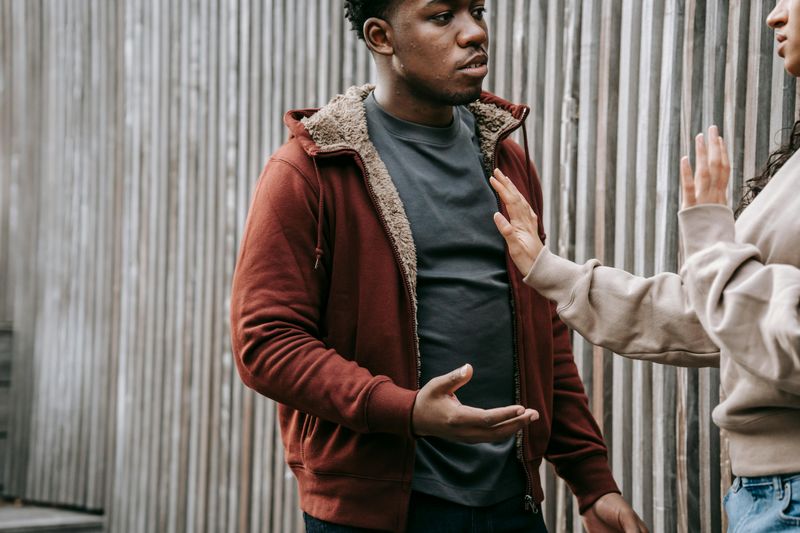10 things to say when a narcissist tries to twist the conversation