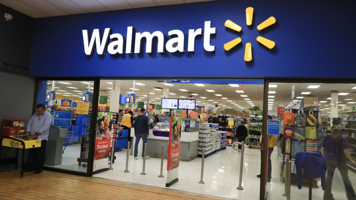 Walmart is selling $200 noise-canceling headphones for $27 that have 60 ...