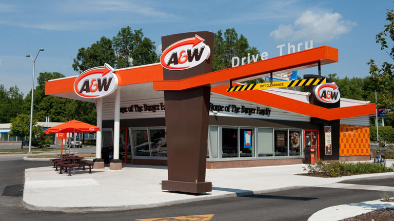 Meant to rival the Quarter Pounder, this competitor's burger flopped ...