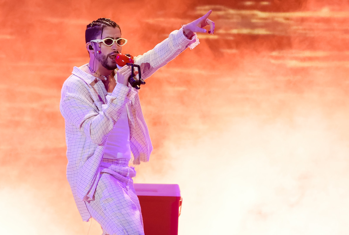 What Time Is Bad Bunny's Super Bowl Halftime Show? Start Time in Every ...