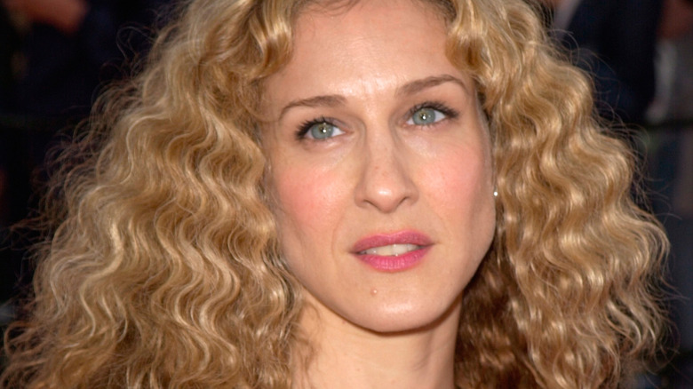 Our best tips on how to get Carrie Bradshaw's iconic curls