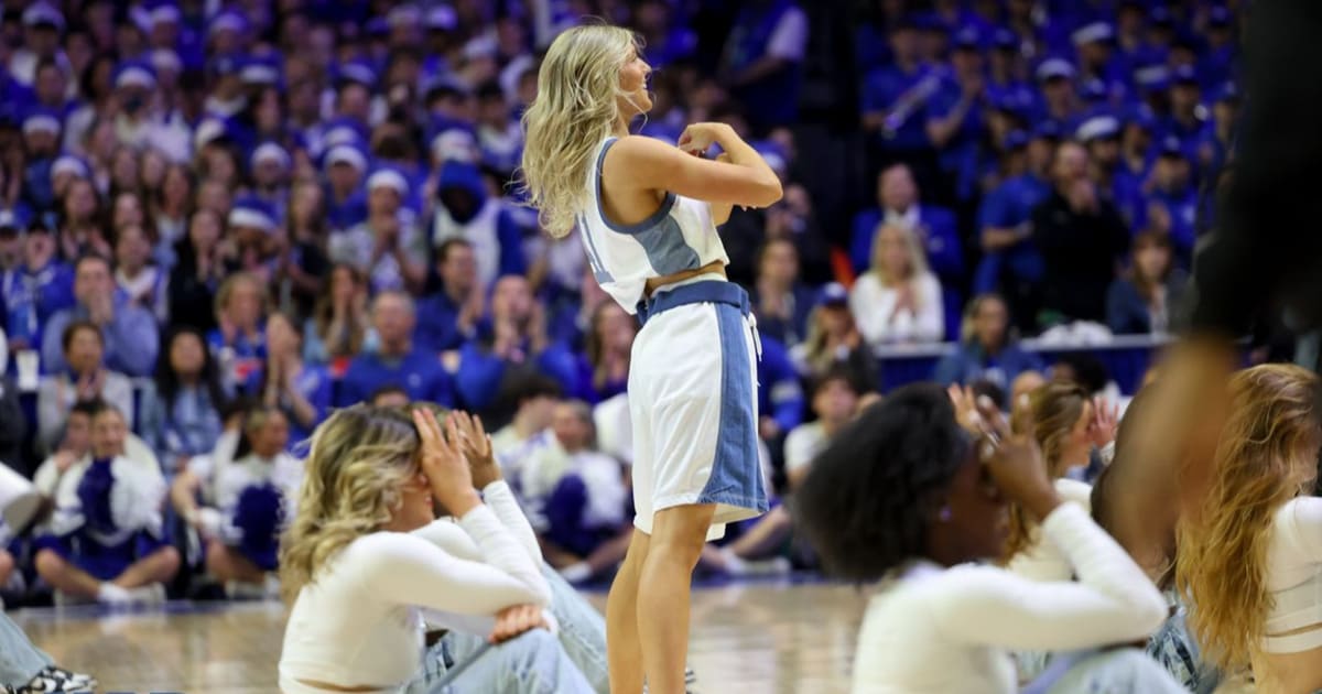 Scenes from Rupp: A Pope dance, another $10,000 shot and more