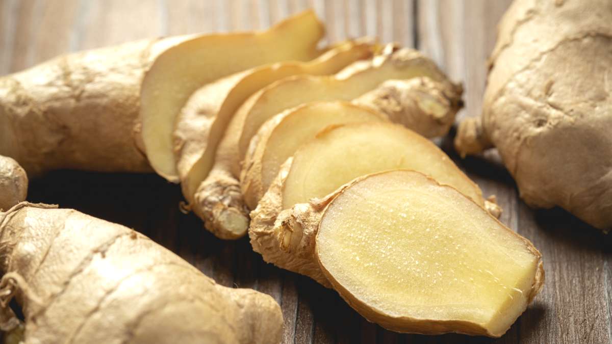 L'astuce magique pour éplucher le gingembre sans rien gaspiller (et le ...