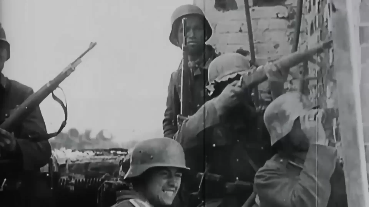 Trapped at Stalingrad: How German soldiers faced hunger, collapse, and ...
