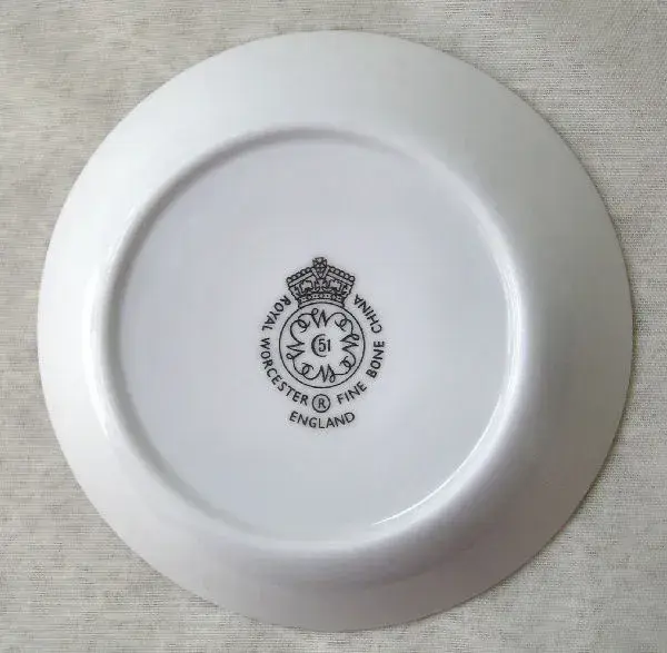 8 antique china sets worth thousands that people are now afraid to use