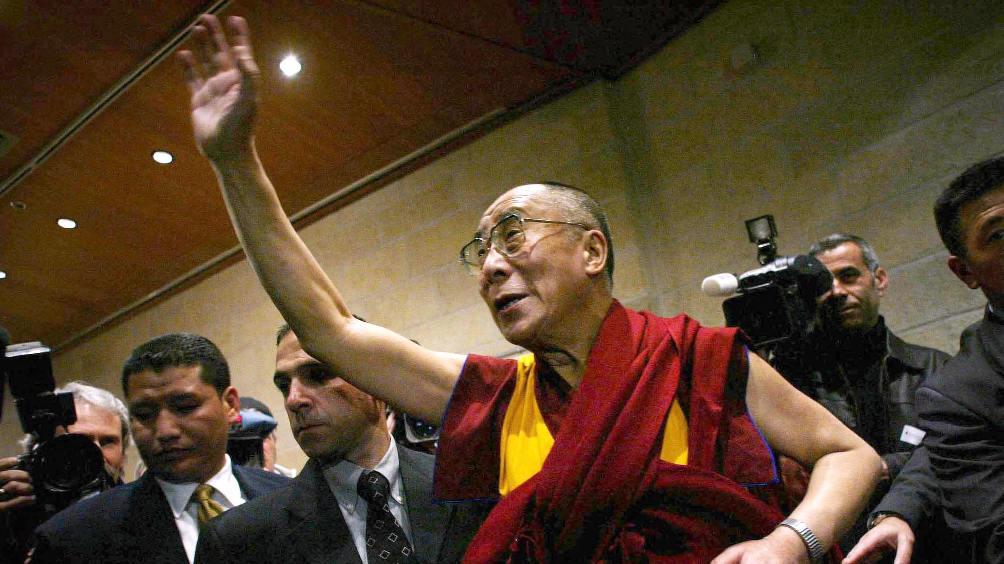 Le dalaï-lama accusé d’avoir « rencontré » Epstein, son bureau fait une ...