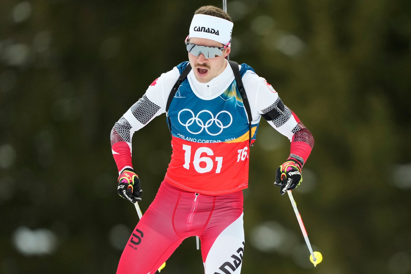 Les Canadiens terminent 17es au relais mixte 4 x 6 km de biathlon