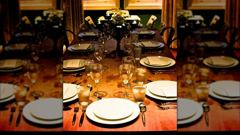 15 Supper Clubs Still Serving Up Old-School Elegance
