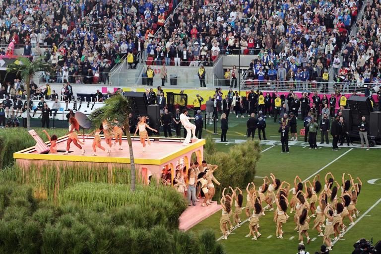 Is Bad Bunny’s casita from the Super Bowl halftime show a real place ...