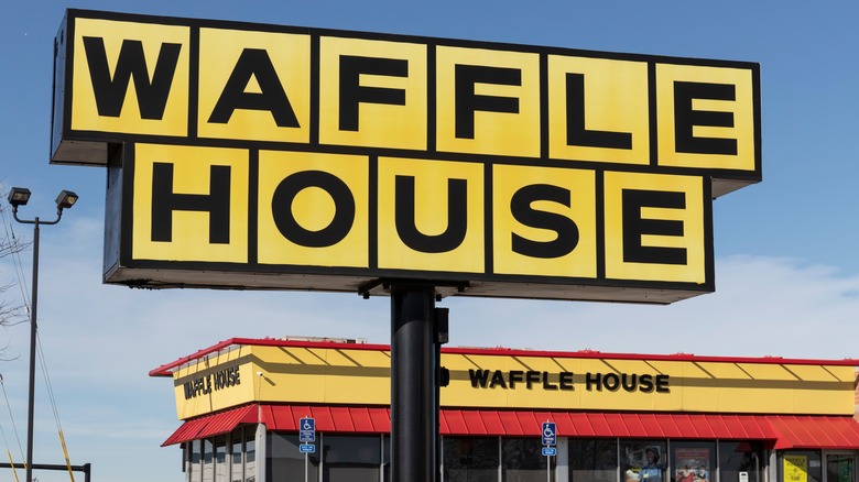10 of the healthiest things you can order at Waffle House