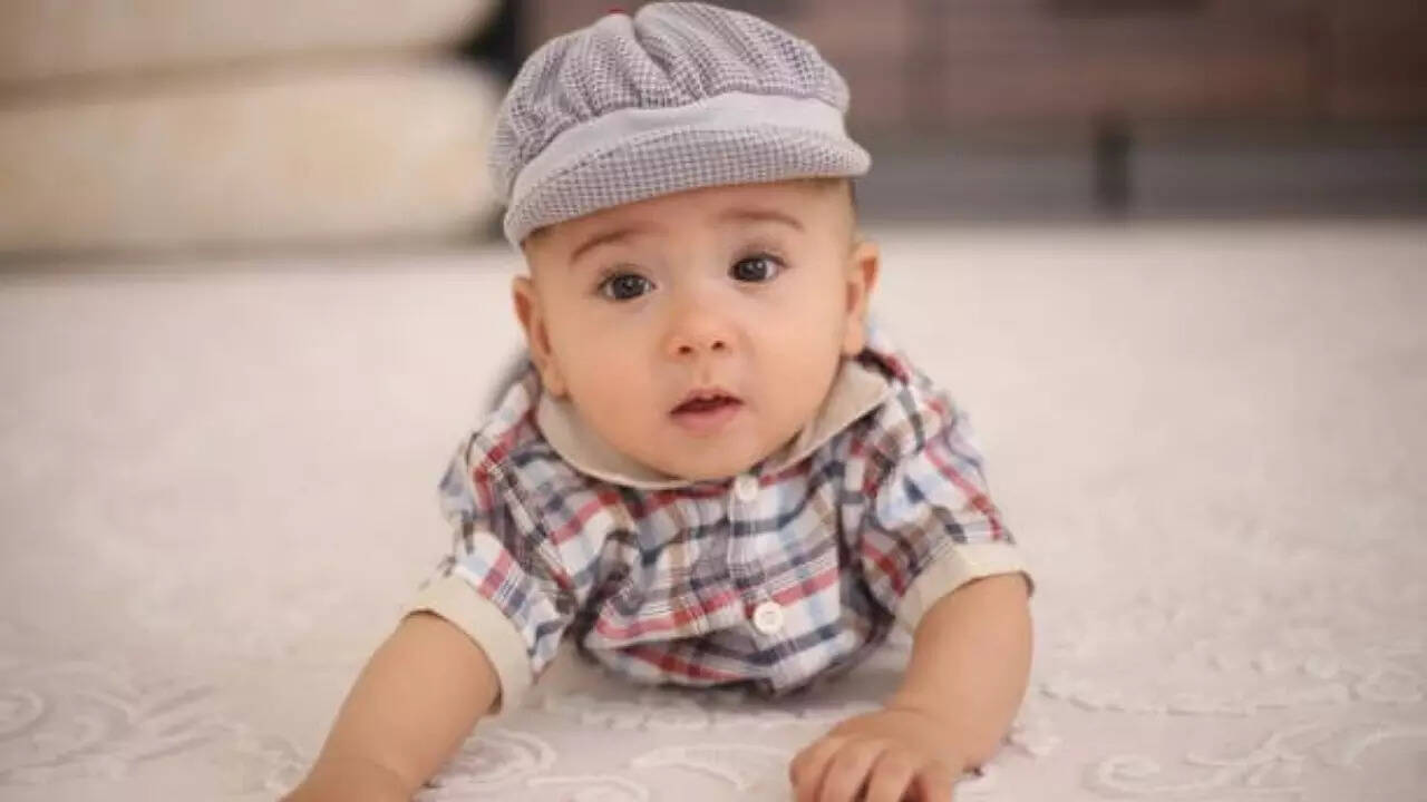 Cute 3-letter baby names for your little one