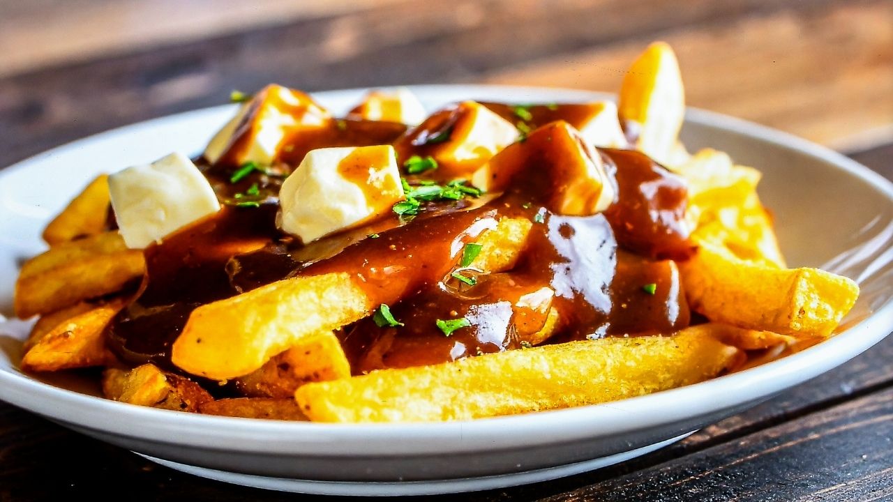 12 irresistible French fry toppings you'll wish you discovered sooner