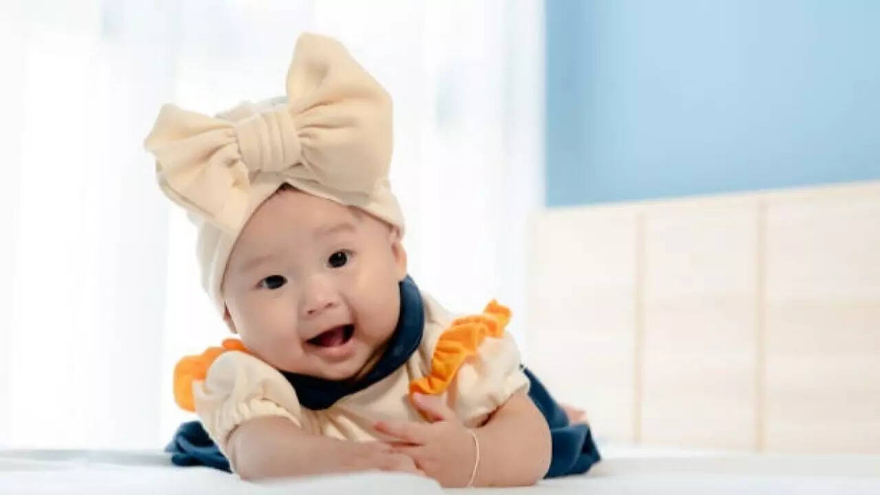 Cute 3-letter baby names for your little one