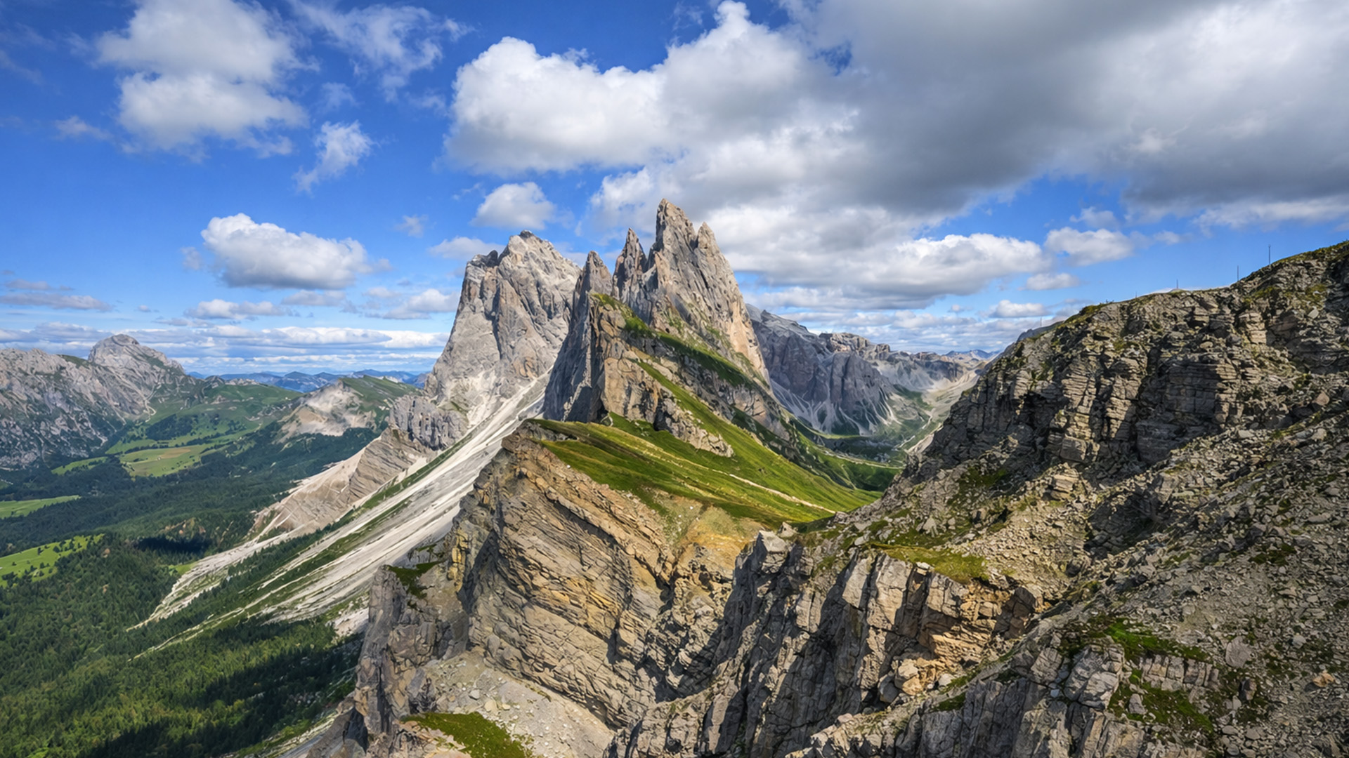 Seceda Dolomites hiking trail with panoramic views (4K)