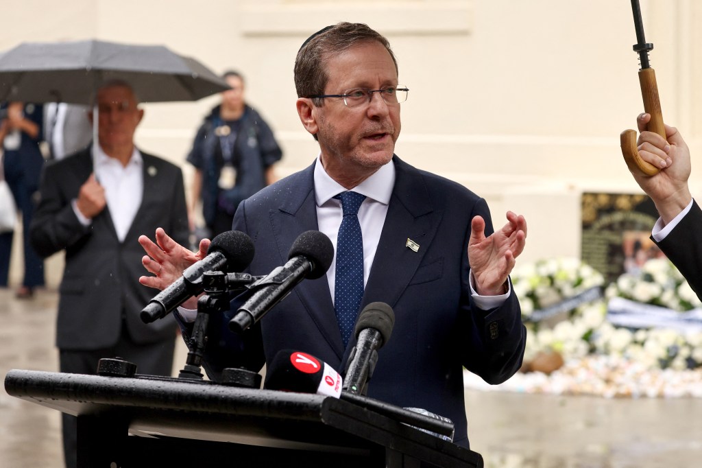 Israel’s president visits Sydney’s Bondi Beach massacre site and meets ...