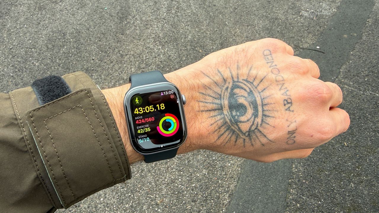 18 hidden smartwatch settings to make your wearable less needy during ...
