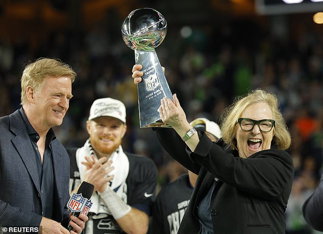 Seahawks dominate Patriots in Super Bowl as Bad Bunny show divides ...