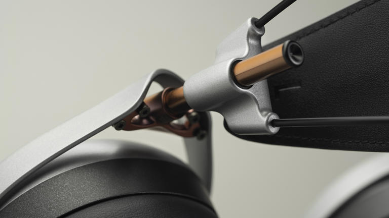 Meze Audio Poet review: Planar magnetic masterpiece