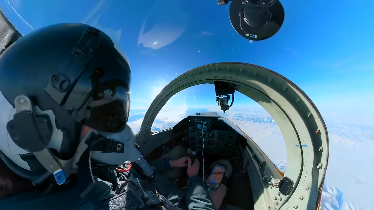 How a solo jet pilot faced snow and clouds at the highest flight levels