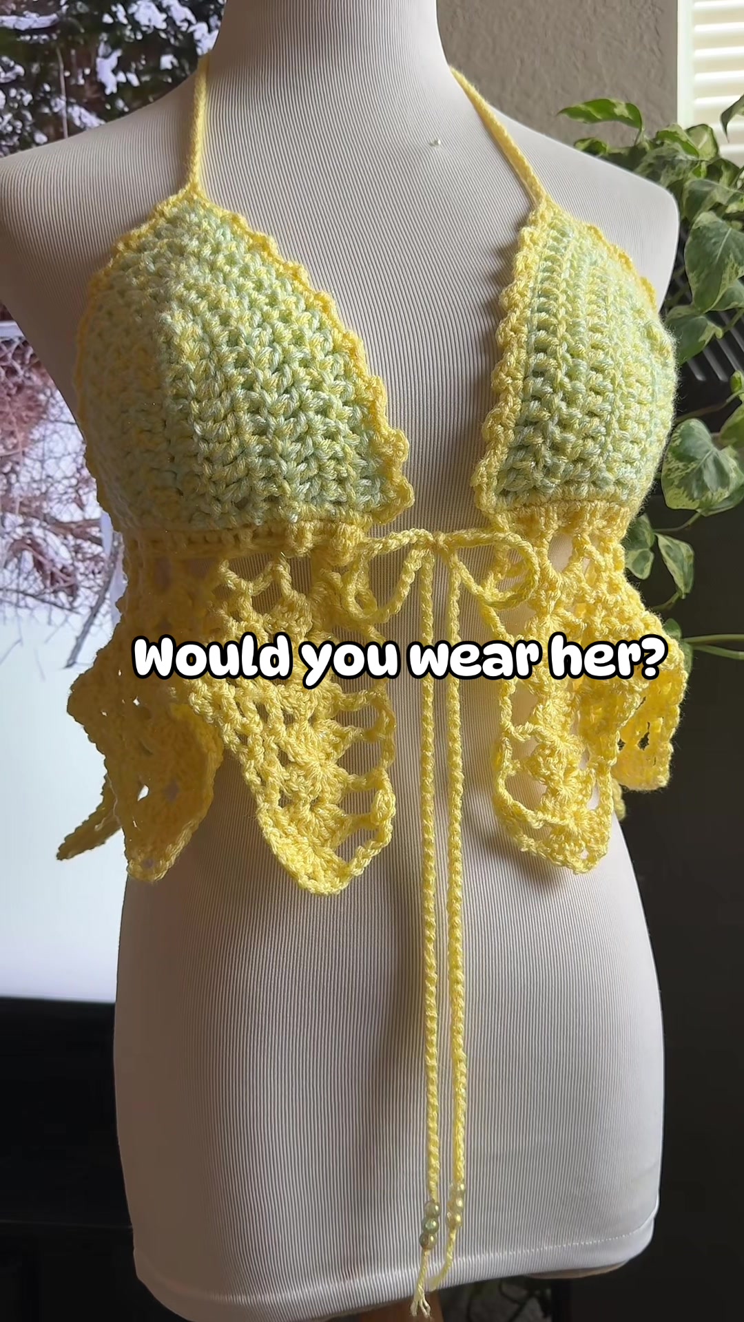 How to crochet a twisted pixie top