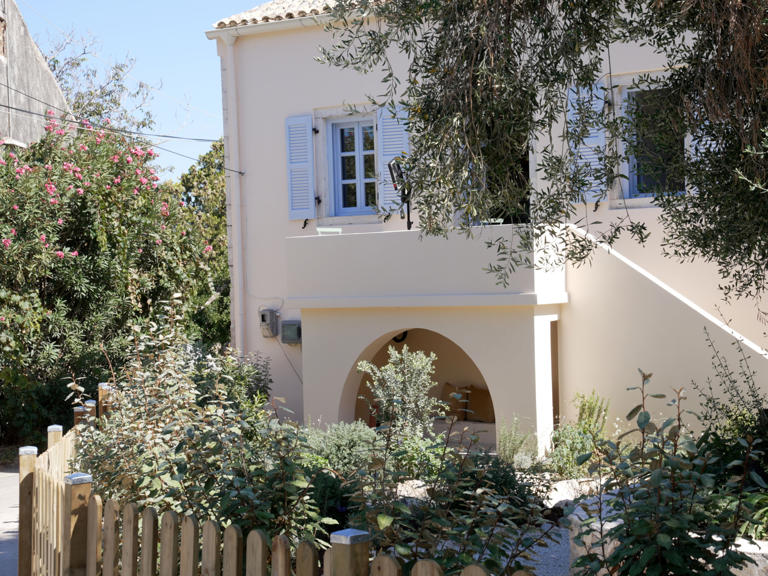 The Corfu home from Amanda & Alan’s Greek job is now up for sale