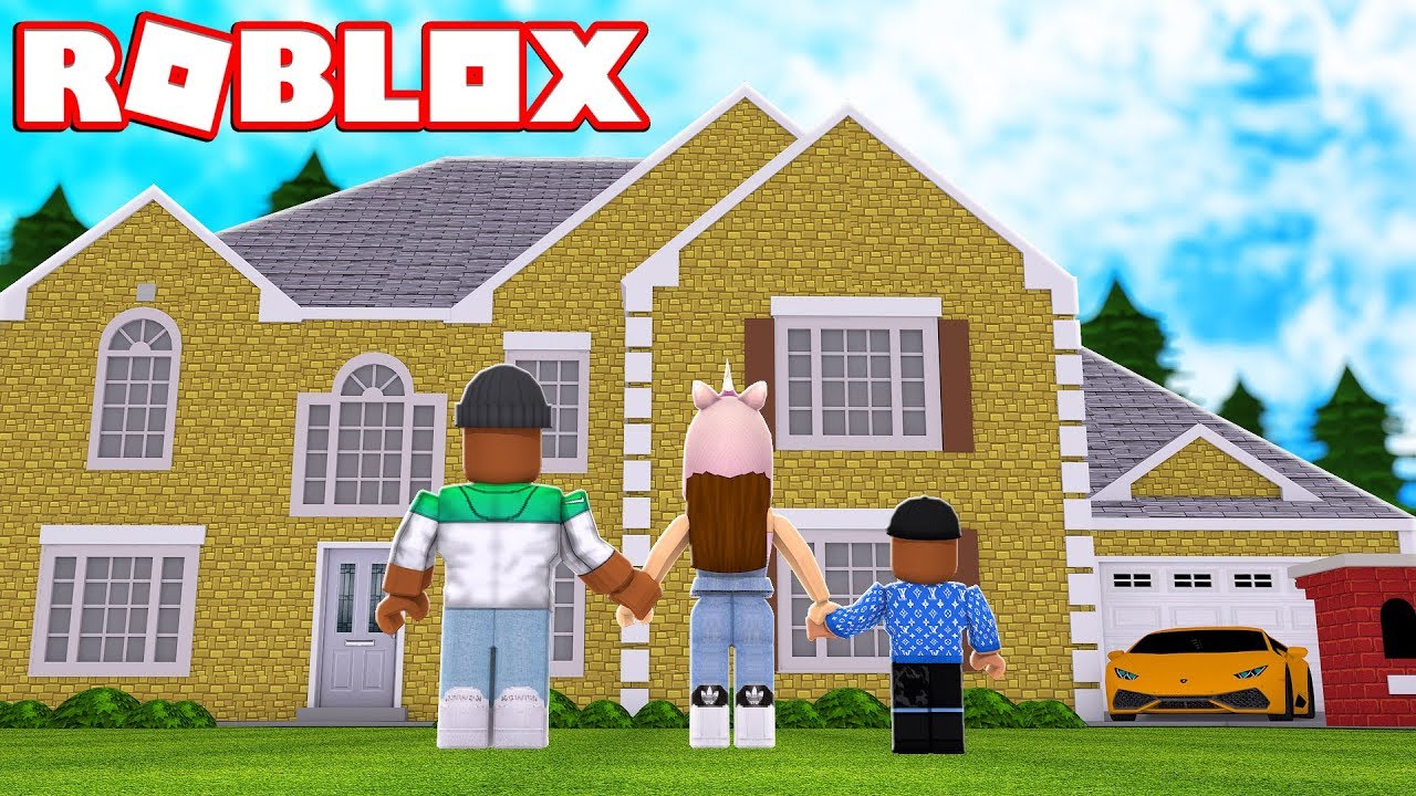 Building our dream house in Roblox