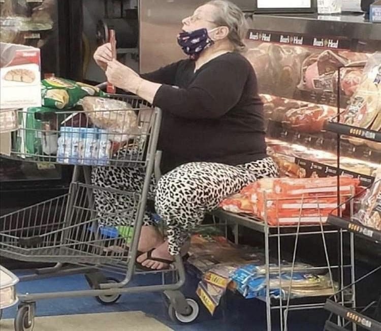 19 people who left common sense in the car