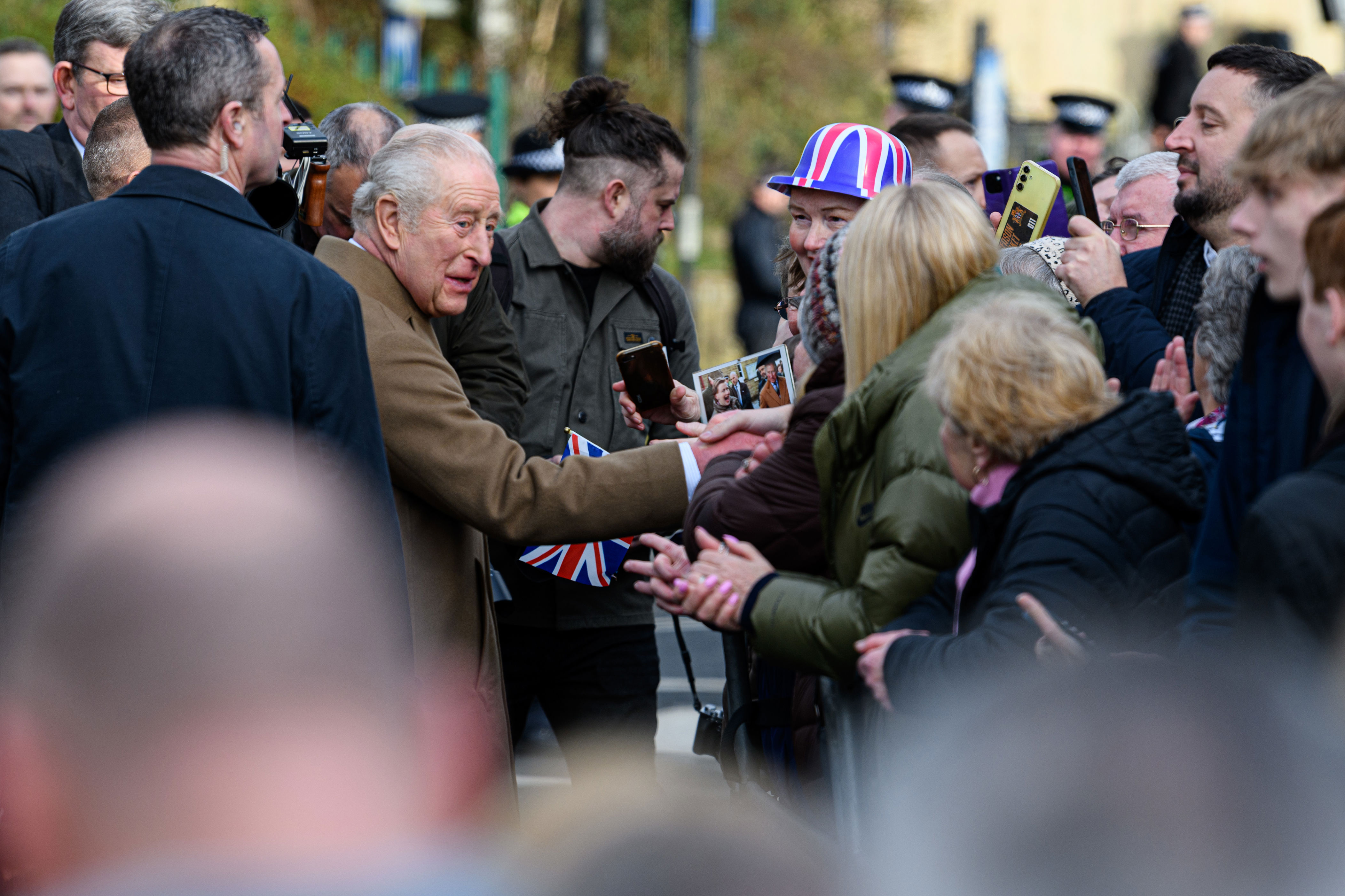 Scenes as King Charles greets crowds in Clitheroe during Lancashire ...