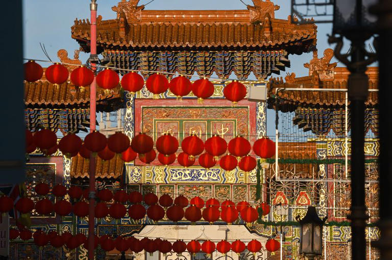 How to write Happy New Year in Mandarin and Cantonese for Chinese New ...