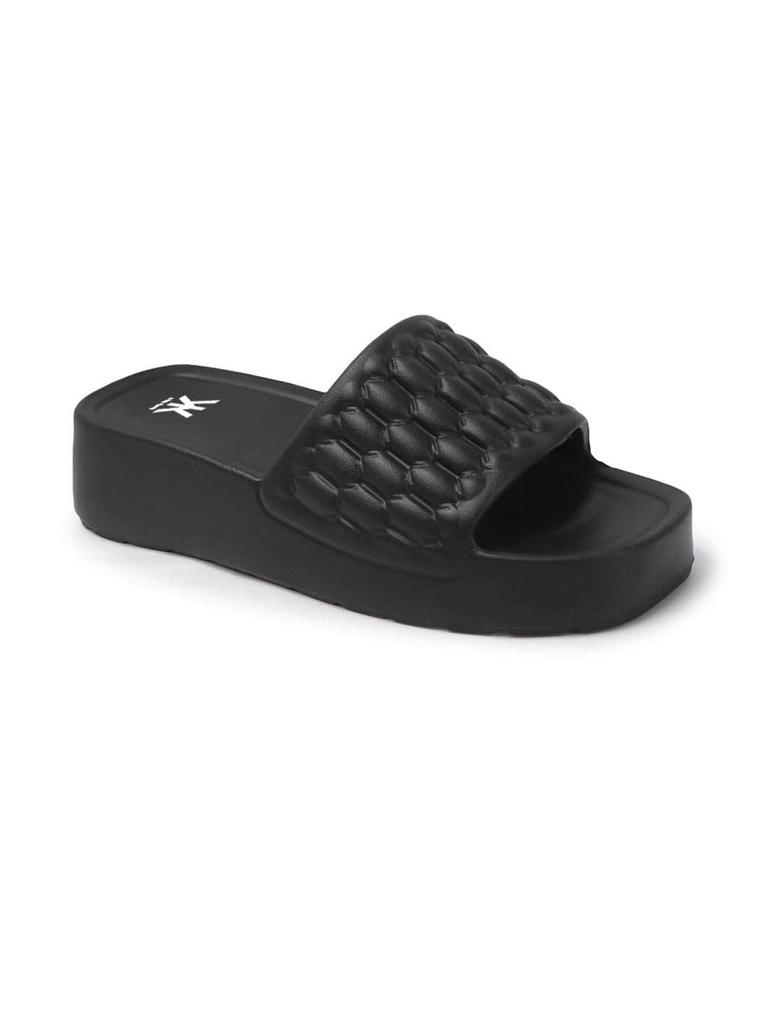 Women’s sliders that mix comfort with cool