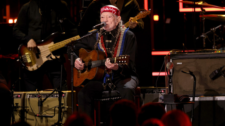 Willie Nelson's favorite southern meal is classic comfort food in its ...