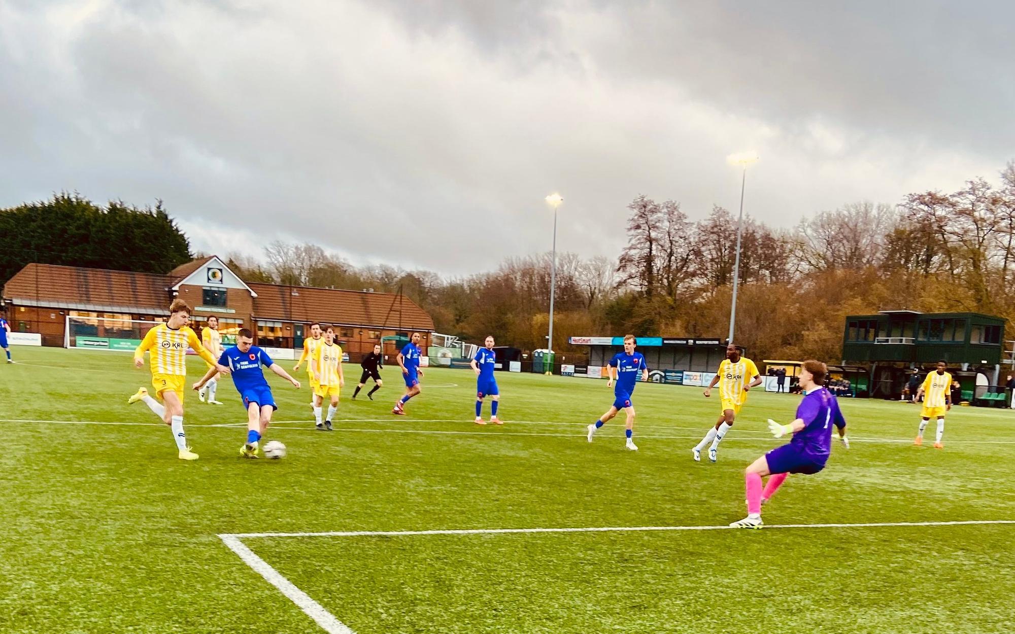 Oak go the extra mile to beat Copthorne