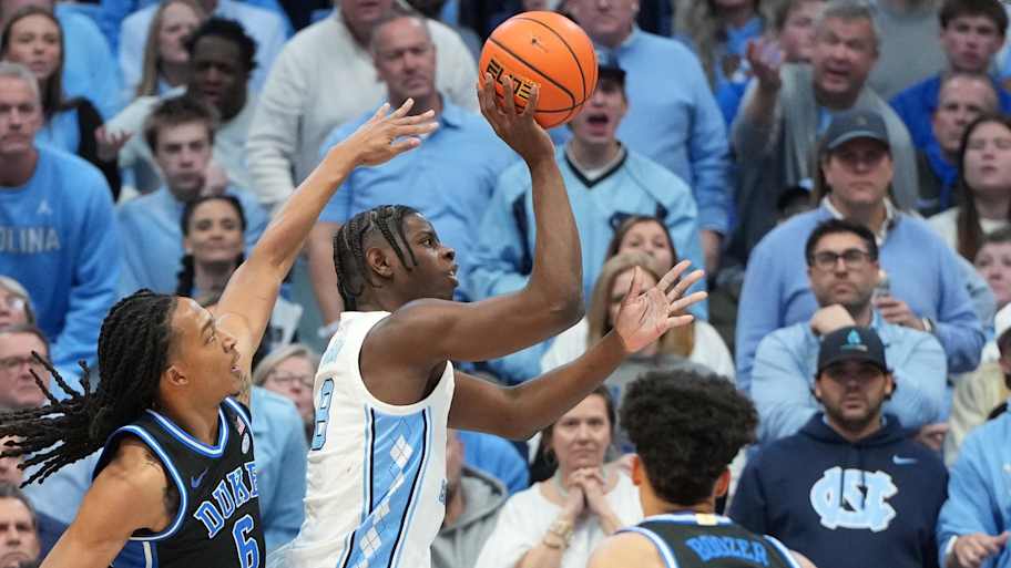 UNC's Davis shines light on Wilson, Dixon in win over Duke