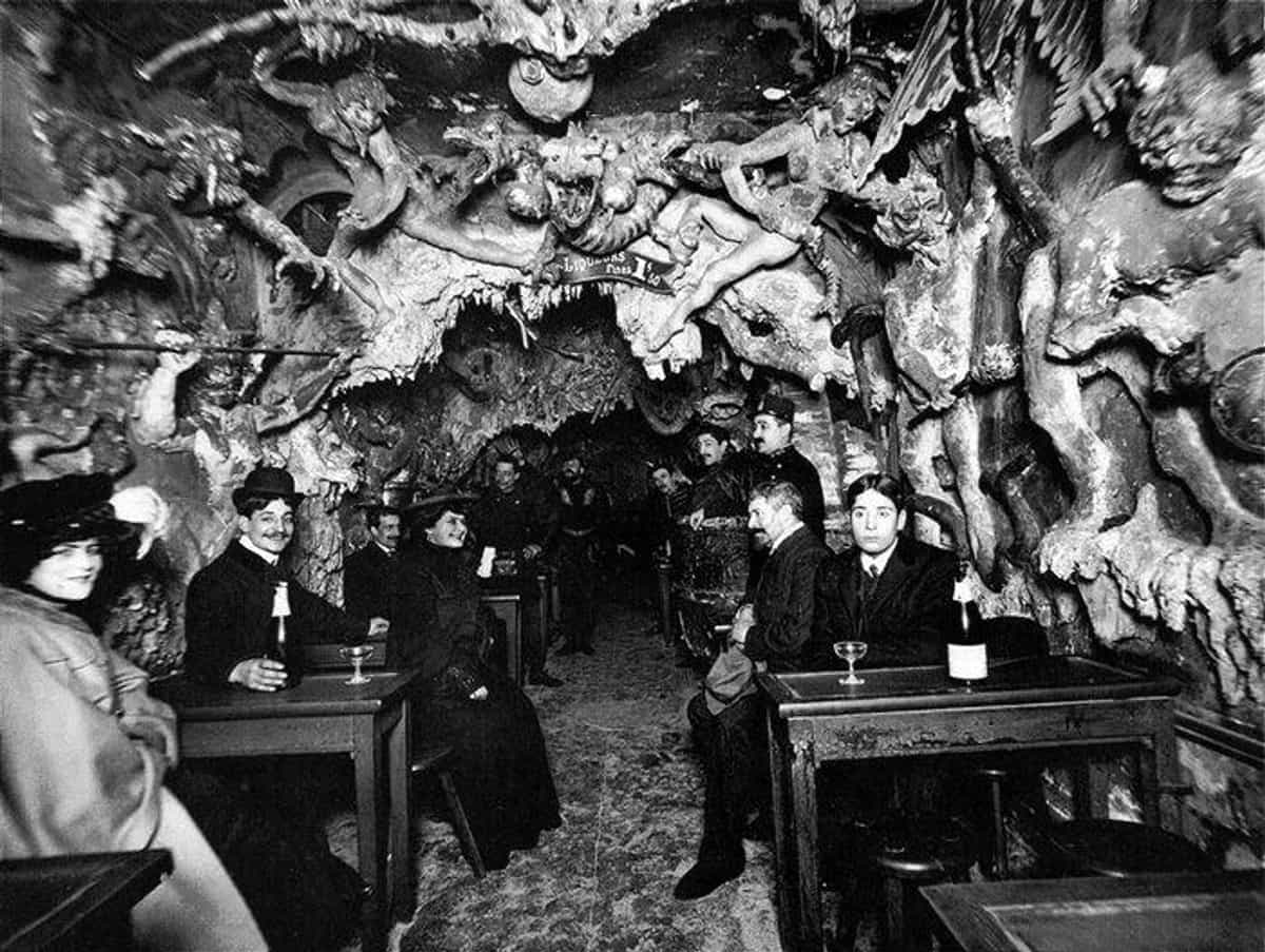 Creepy and unsettling Victorian era photos