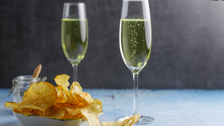 The perfect wine pairings for 5 potato chip flavors