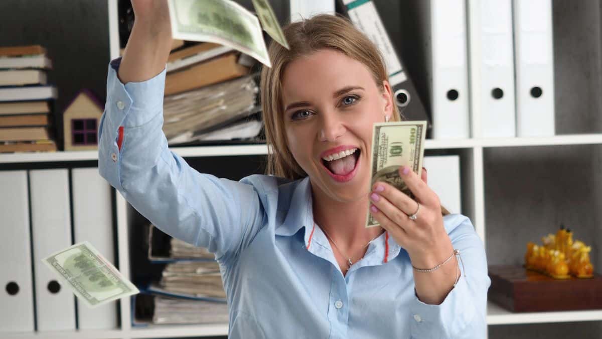 15 weirdest money‑makers on the internet