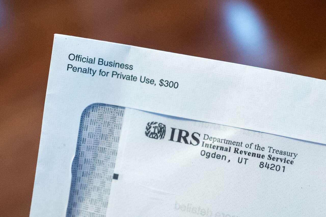 Where's my tax refund? See wait times, IRS status and how to track 2026 ...