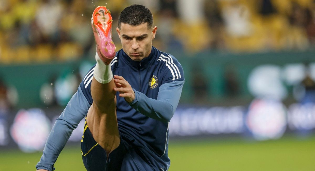 Cristiano Ronaldo dilarang pensiun, Roberto Carlos: Harus terus main ...