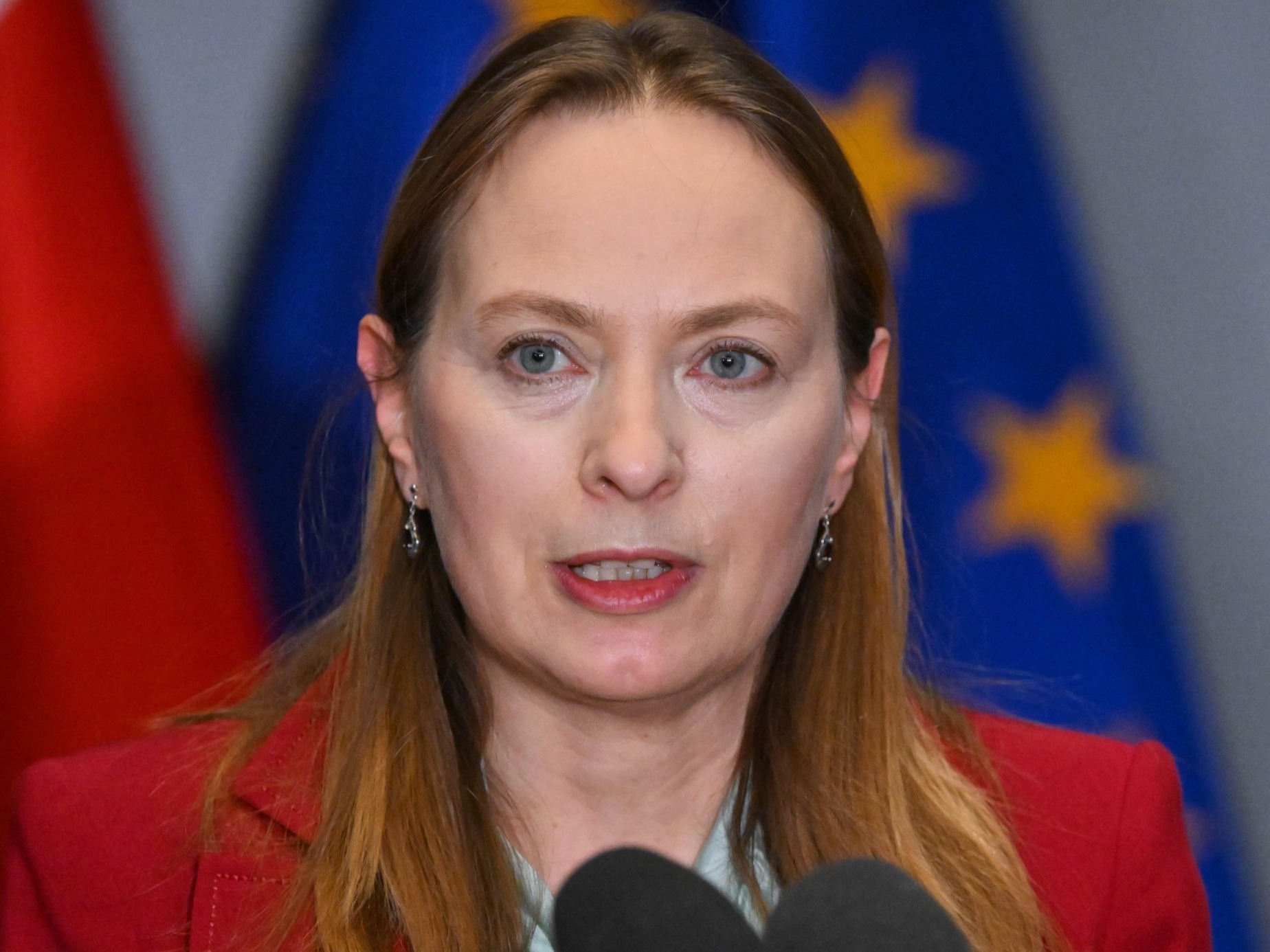 Pełczyńska-Nałęcz: Władze TVP są na telefon z kancelarii premiera