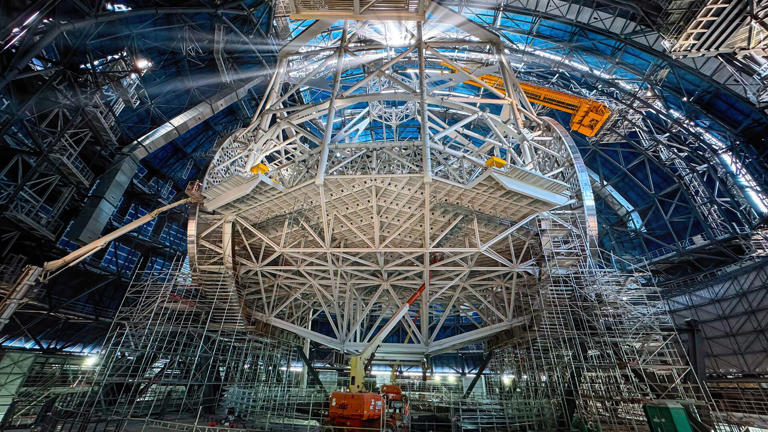 The heart of a giant telescope | Space photo of the day for Feb. 9, 2026
