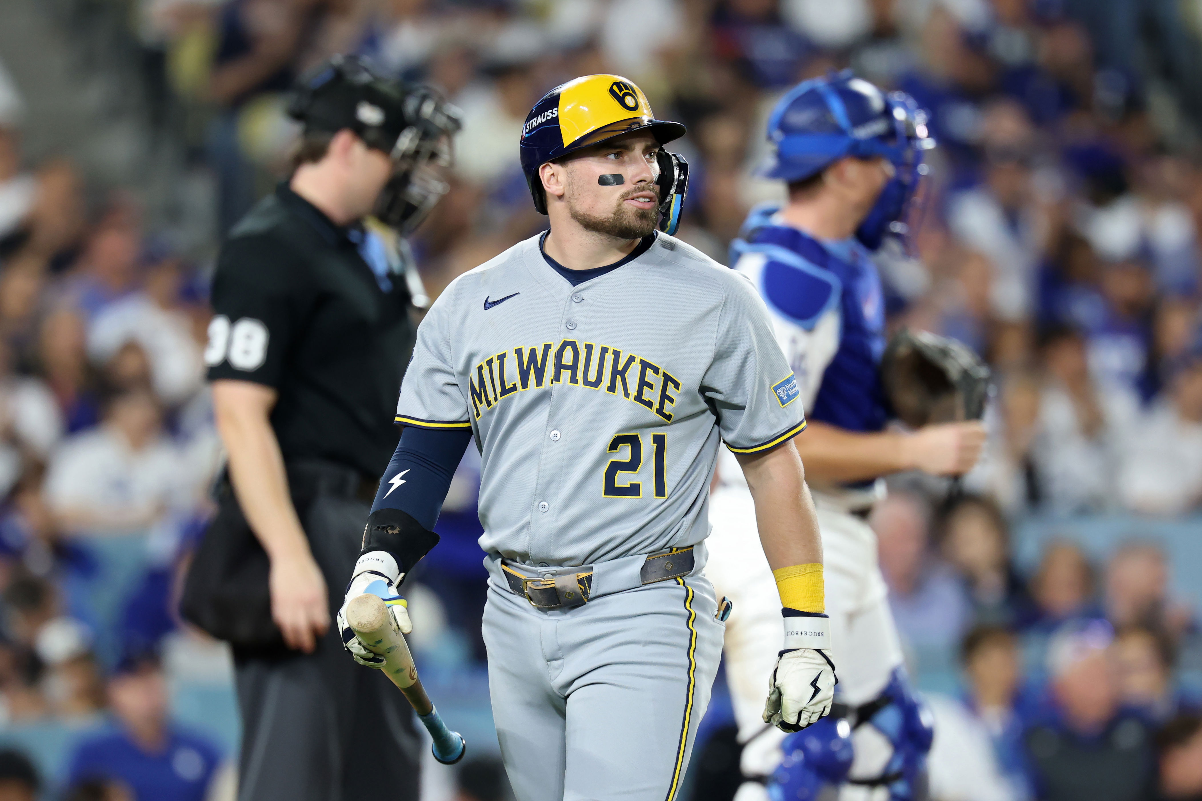 Brewers trade Durbin, Monasterio to Boston for Harrison, Hamilton