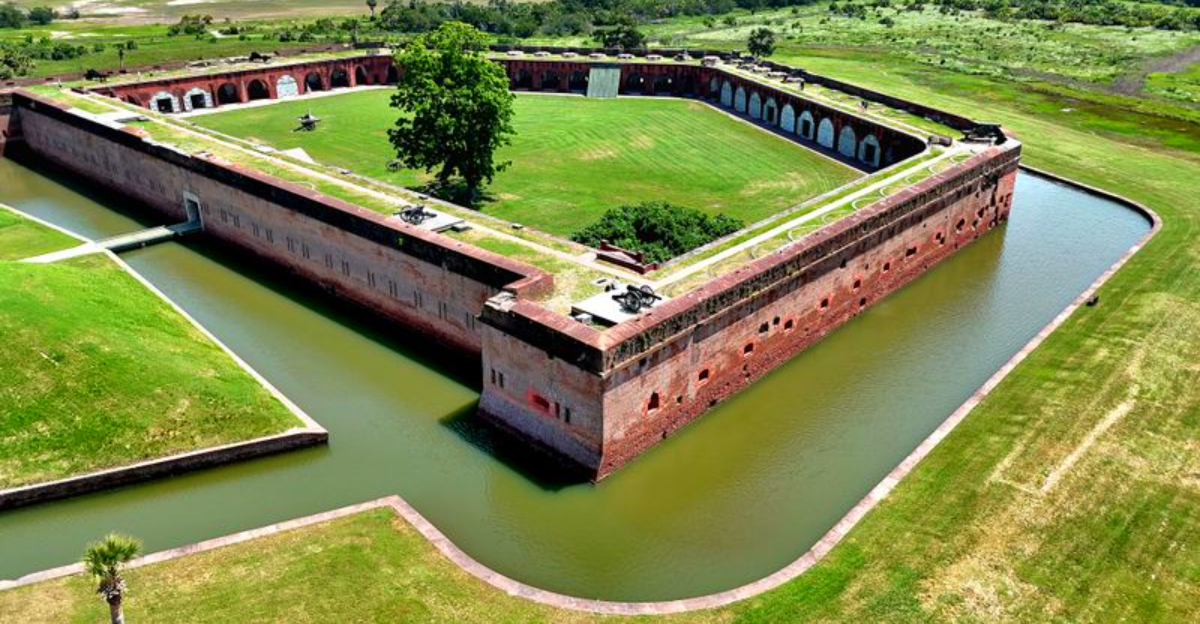 15 historic US forts you need to visit at least once